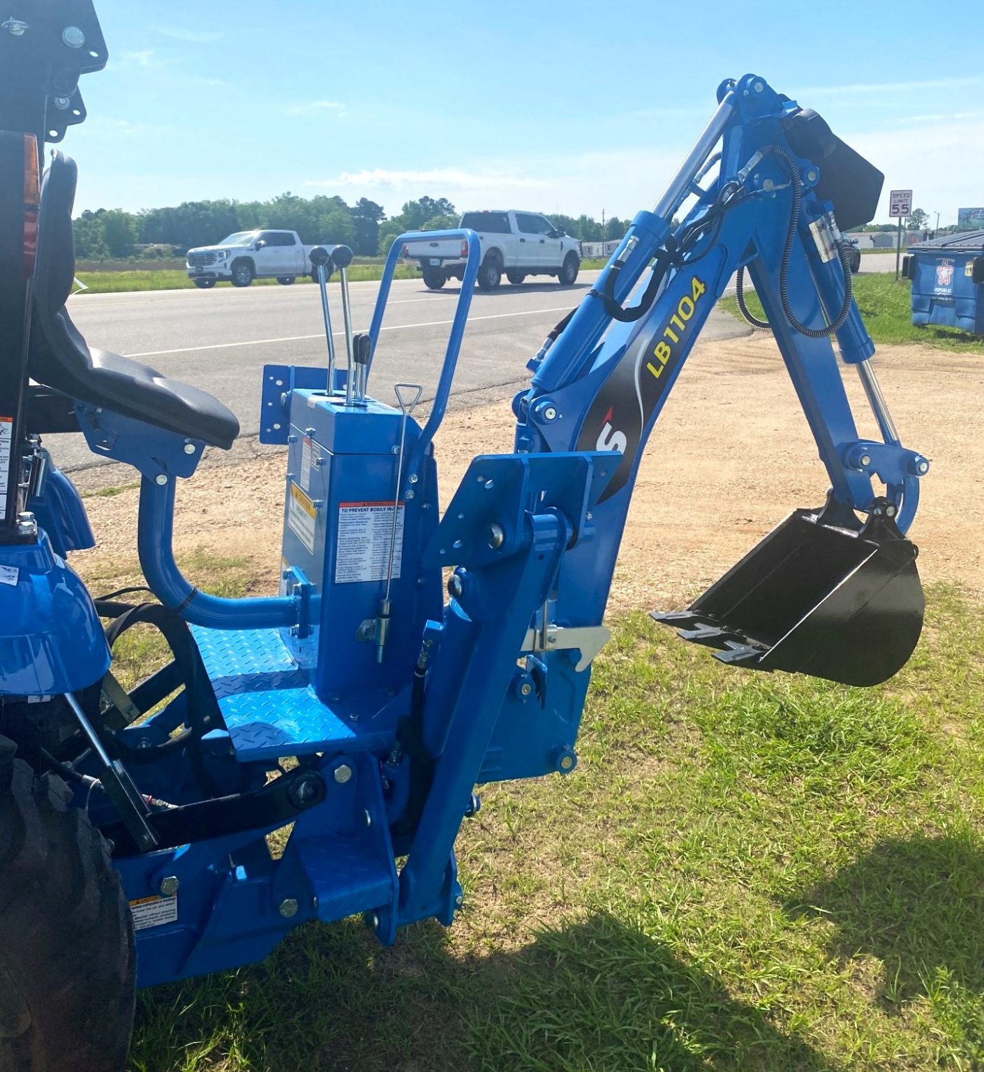 LS Tractor XJ2025H Compact Tractor w/ Backhoe & Loader – Parkway ...